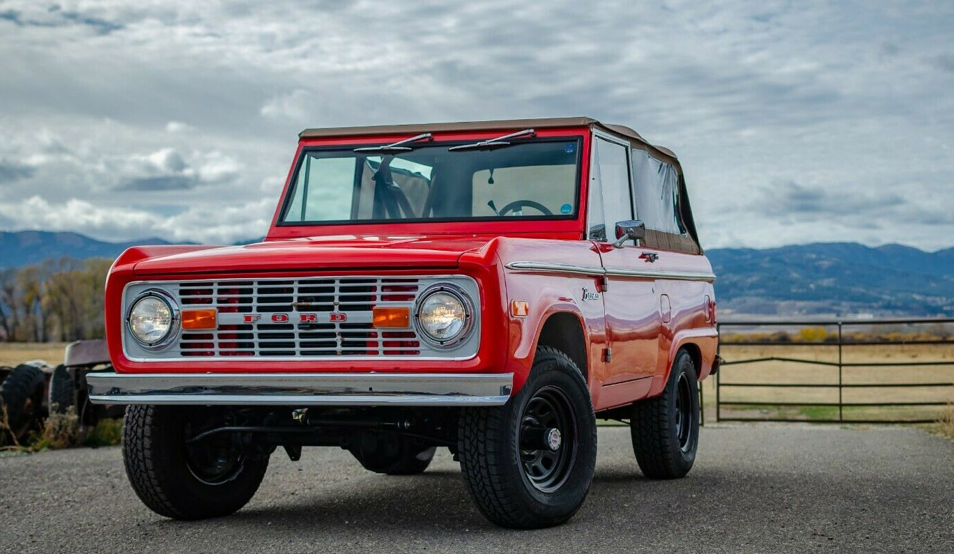 10 Of The Best Vintage SUVs For Sale Online This Week - BroBible