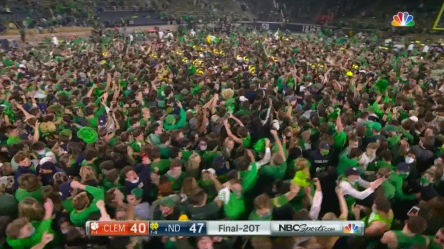 The Internet Blasts Notre Dame Fans For Rushing The Field During ...