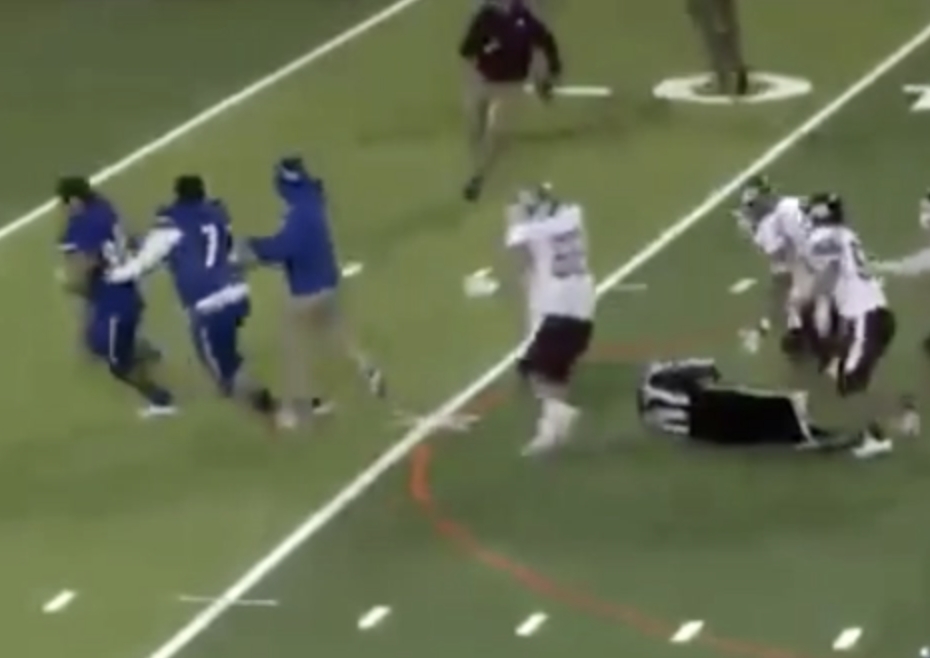 This Texas High School Football Player Body Slammed The Referee After ...