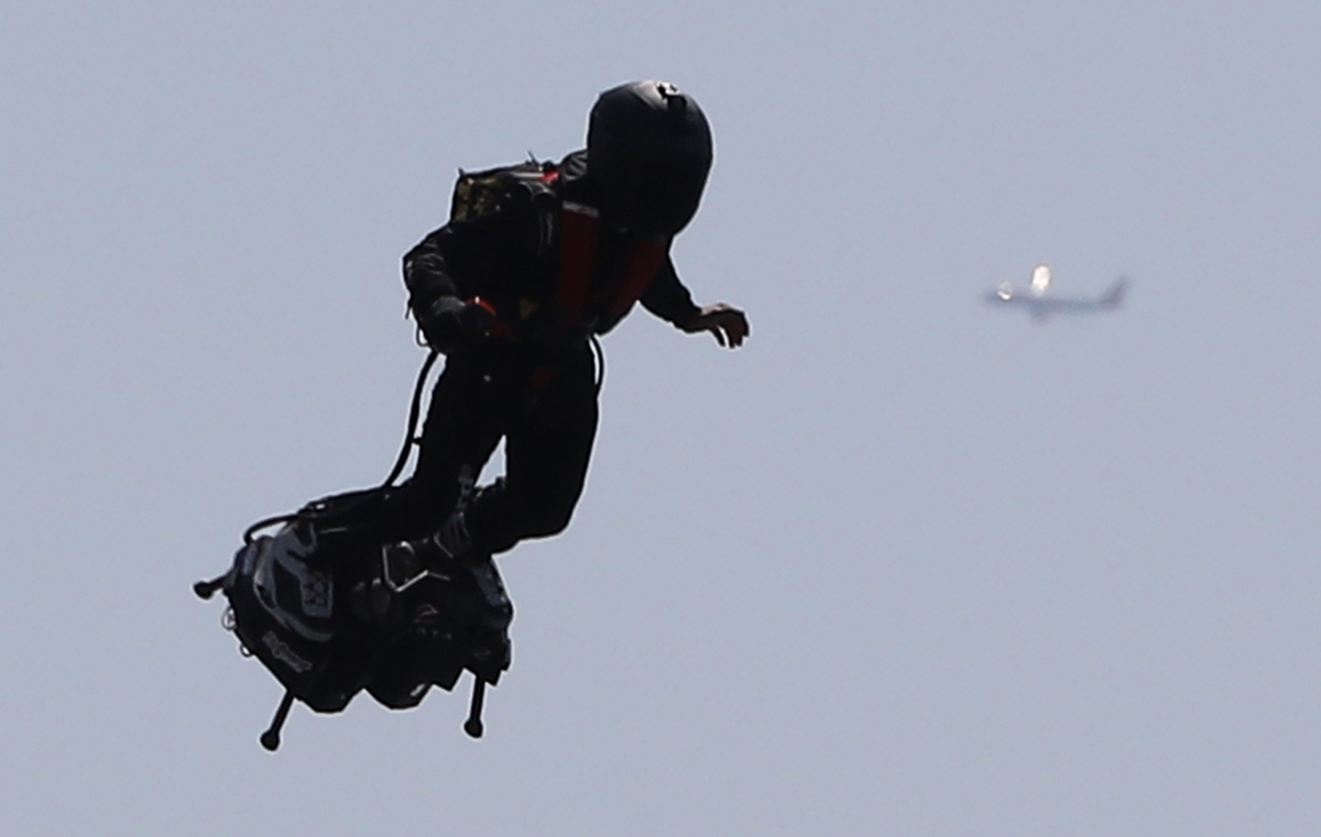 Internet Sleuths Think They've Identified The 'Jetpack Guy' In Los ...