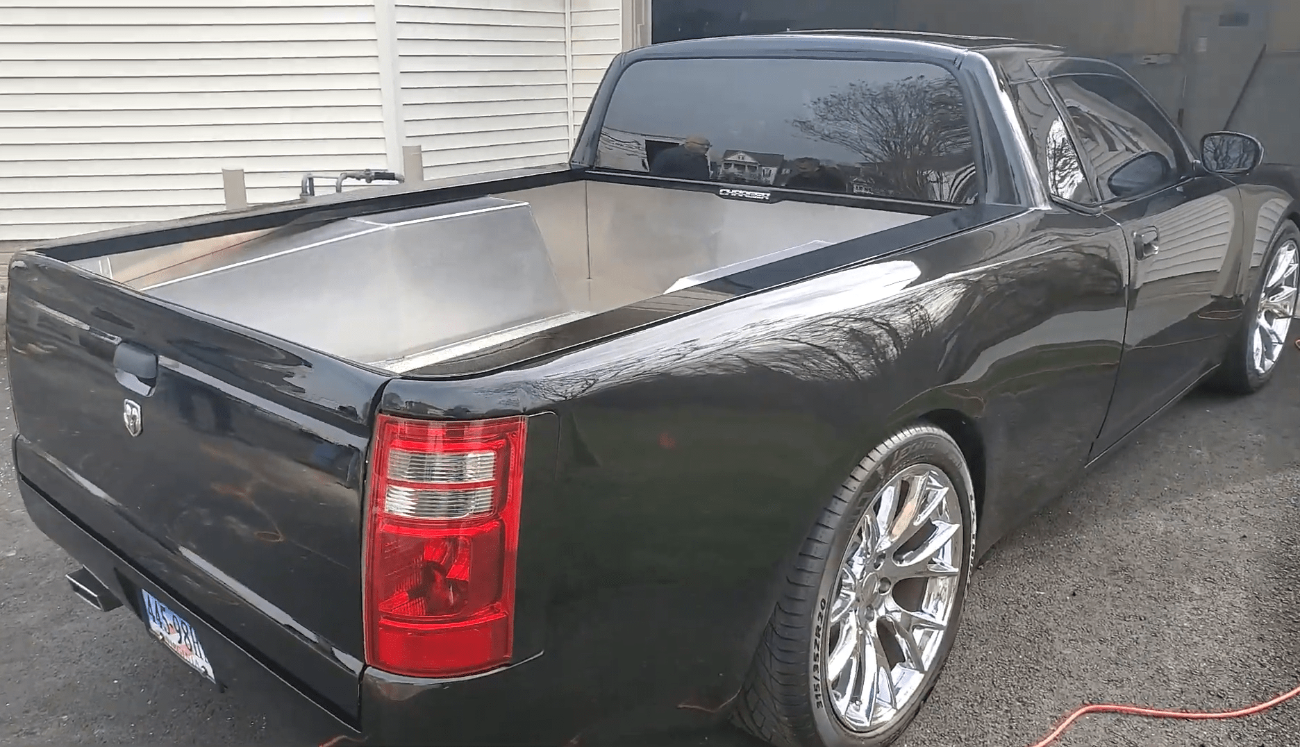Mad Genius Transformed A Hemi V8-Powered Dodge Charger Into A ...