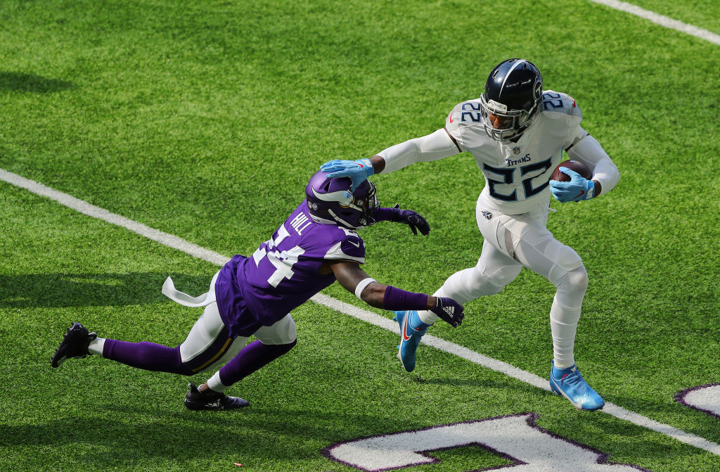 I Fractured My Shoulder By Just Watching Derrick Henry's Insane Pushup ...