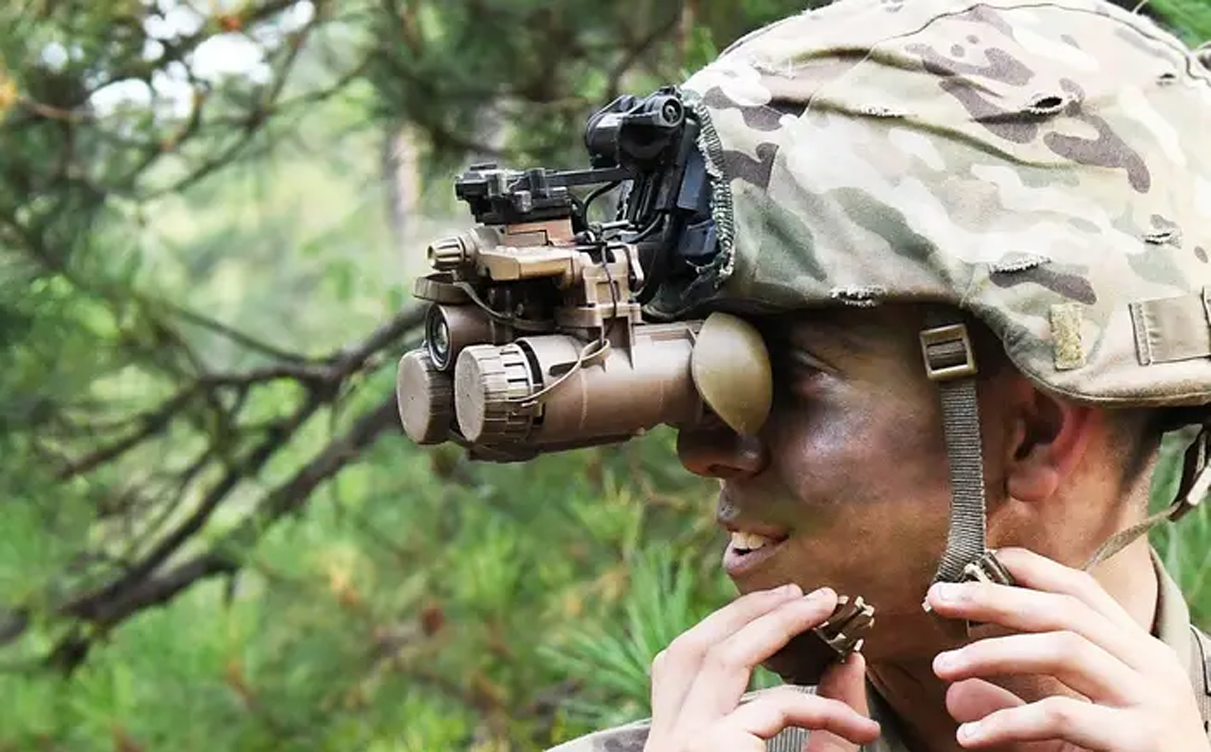 US Army Reveals How New Night Vision Goggles Completely Change How The ...