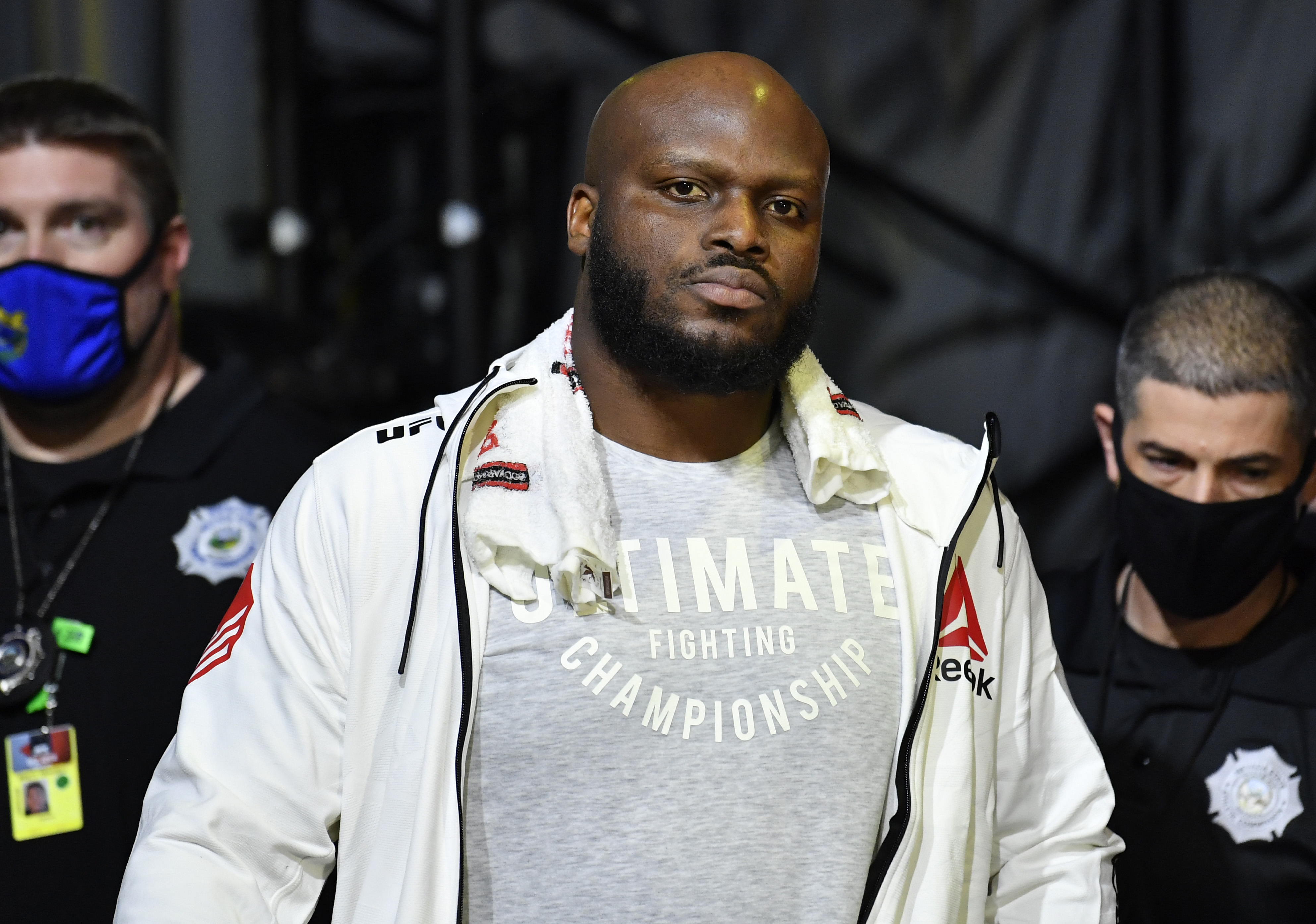 UFC's Derrick Lewis Reportedly Caught Car Thief Trying To Break Into ...