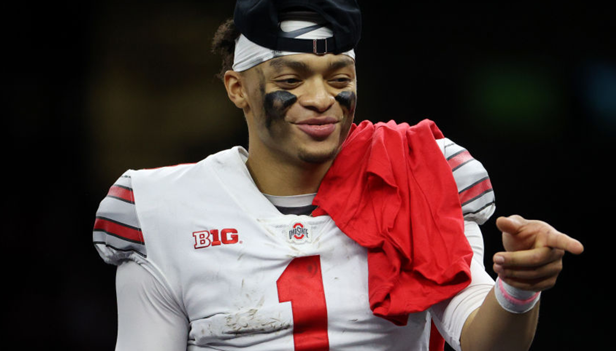 Justin Fields Visits Gunshot Victim Who Used QB As Motivation To Survive