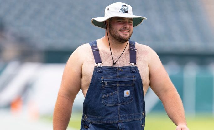 Eagles Rookie Landon Dickerson Wore An Incredible Pregame Outfit