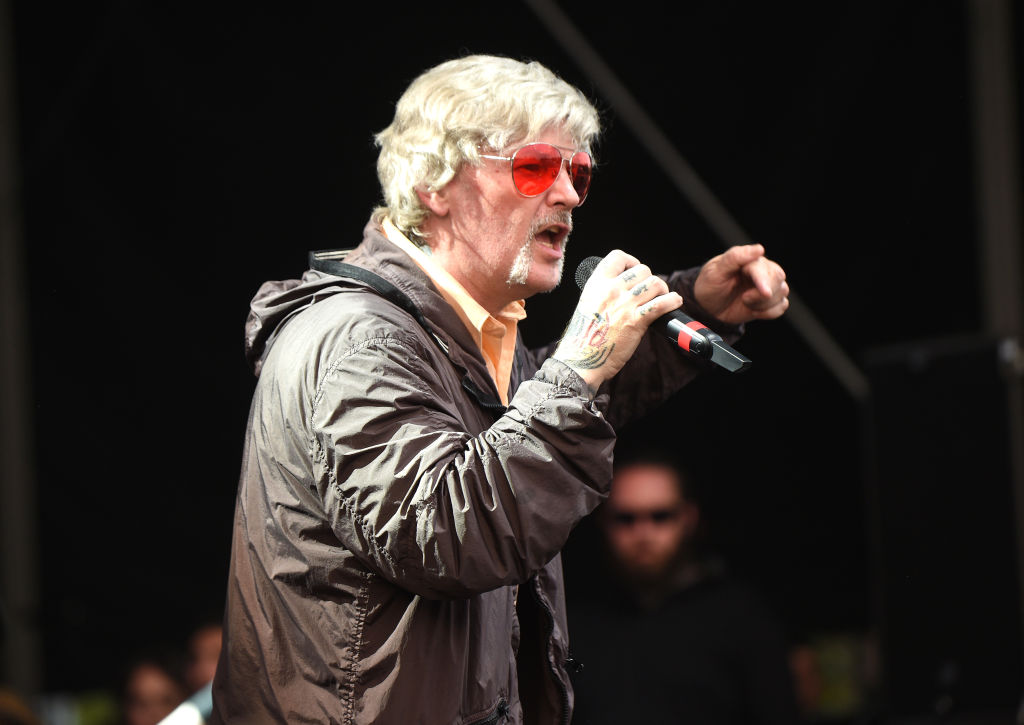 Unrecognizable 'Old Man' Fred Durst Gets The Meme Treatment During Limp ...