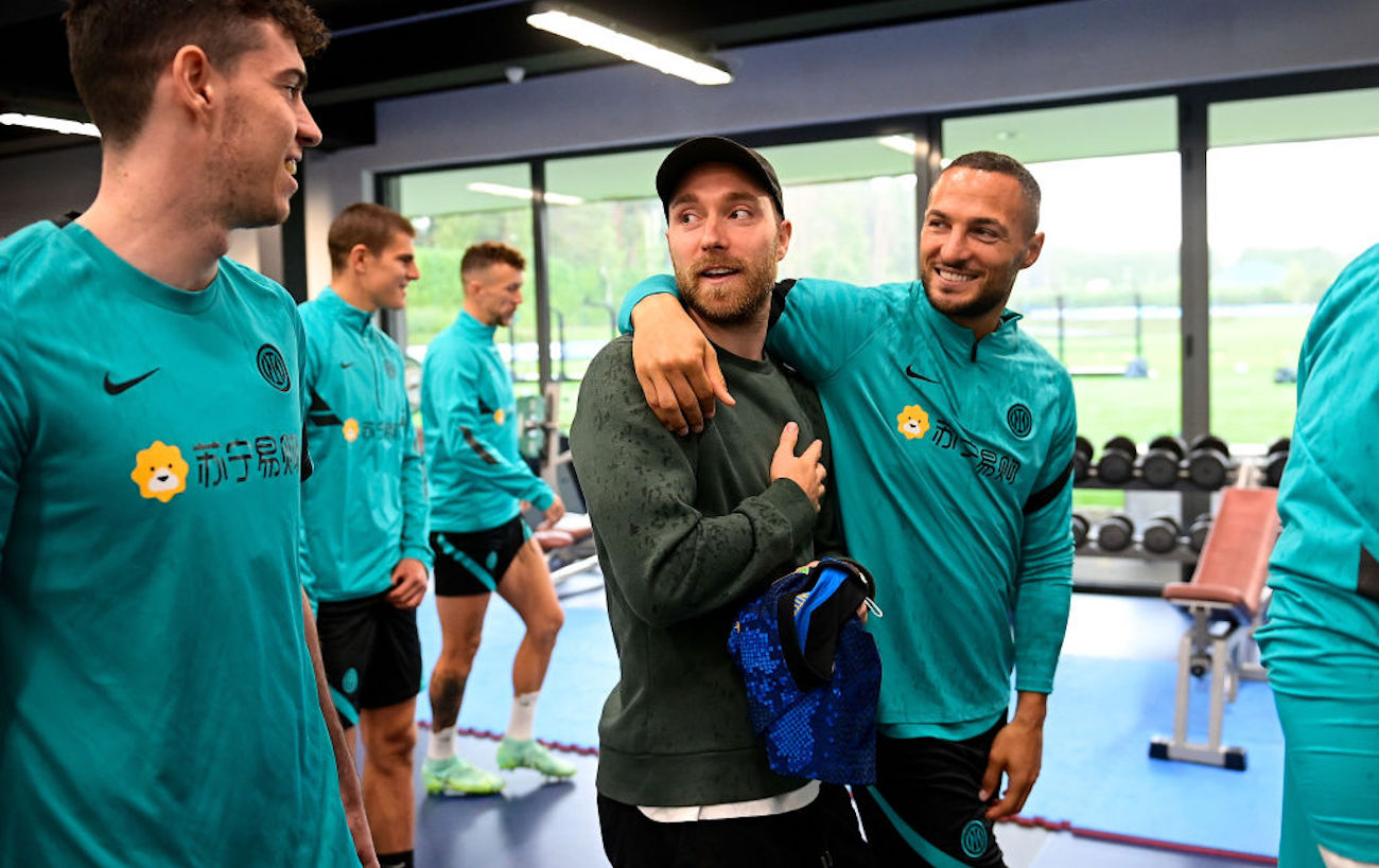 Christian Eriksen Returns To Club Team And Greets Teammates