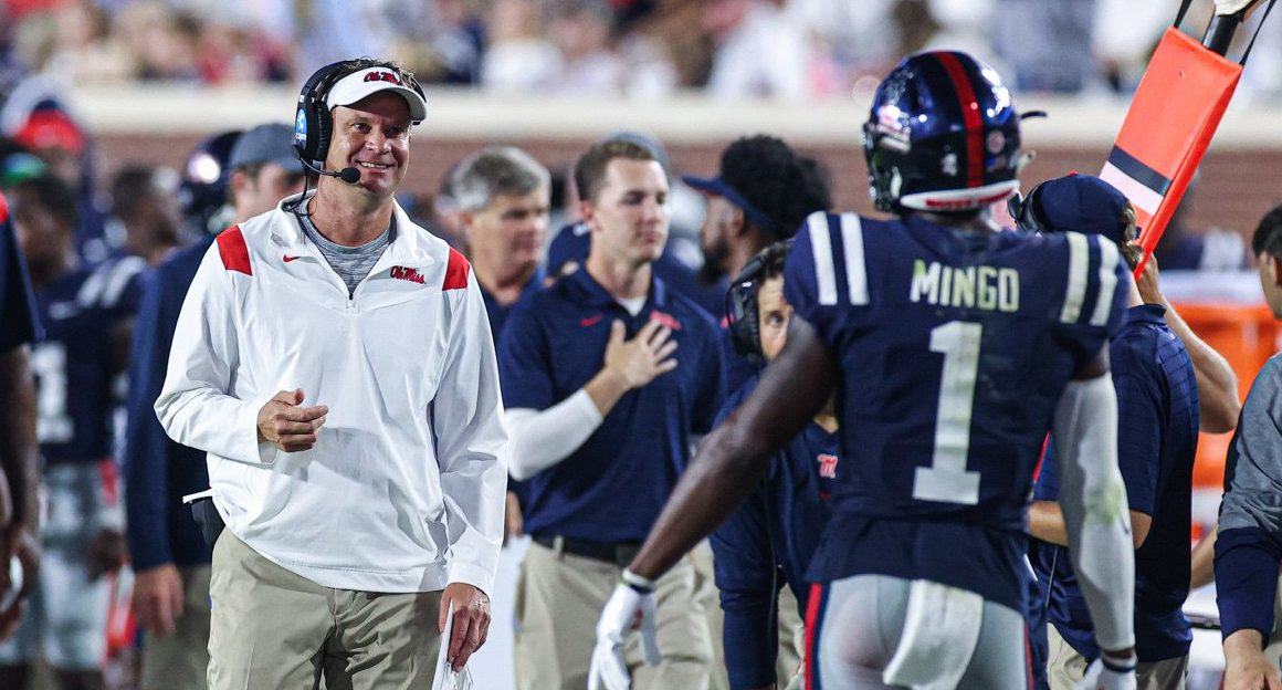 Lane Kiffin Is Looking JACKED After Losing 30 Pounds In The Offseason