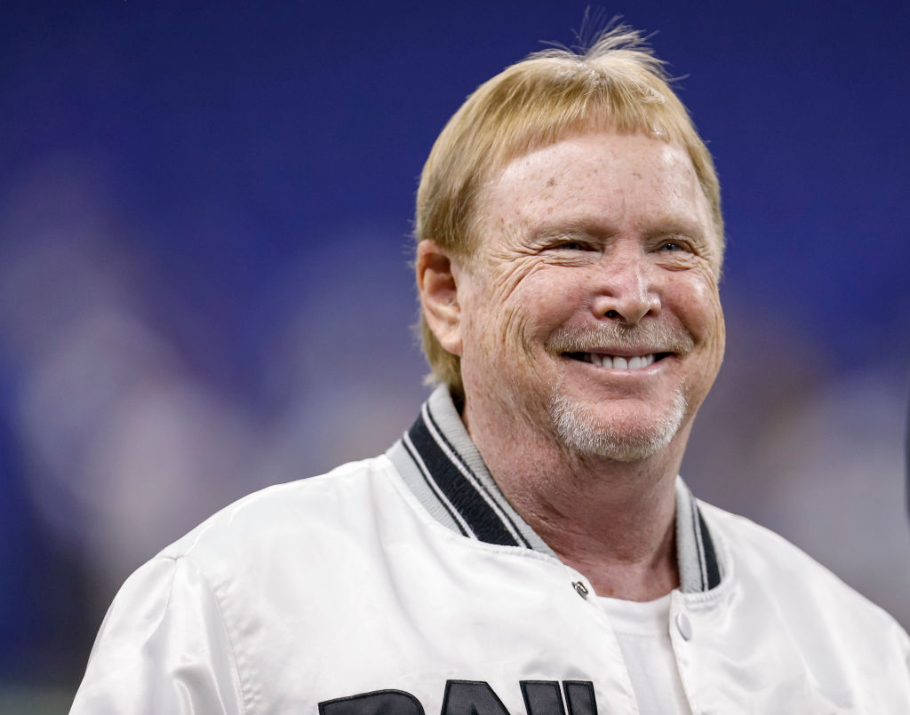 Raiders Owner Mark Davis, Worth $500 Million, Cashes In On Vegas Slot ...