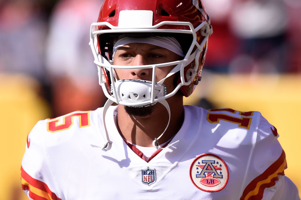 Patrick Mahomes Makes Awful Decision And Throws One Of The Worst ...