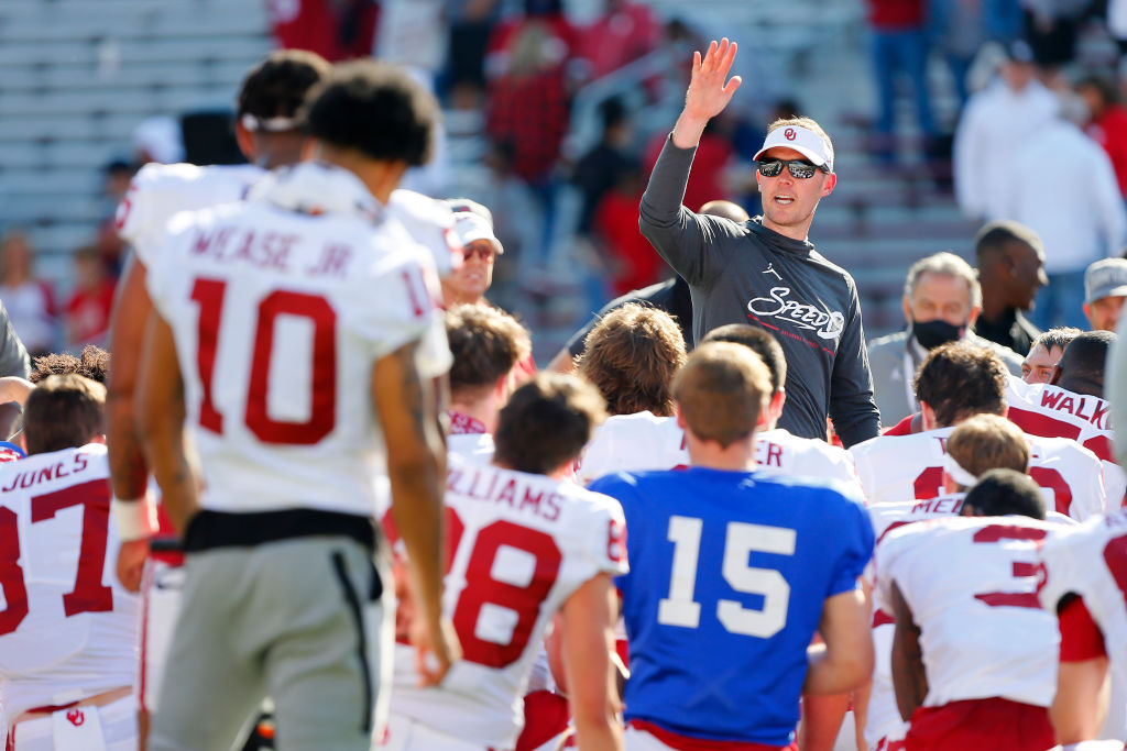 Oklahoma Student Newspaper Gets Inside Scoop On Starting QB