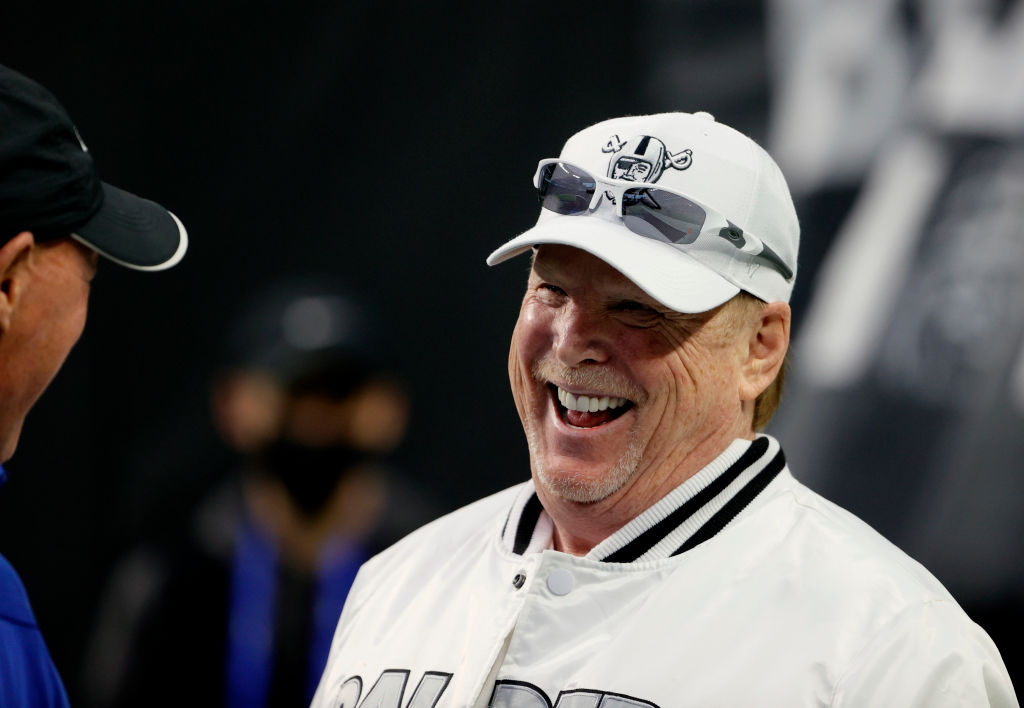 Mark Davis' Backpack Shows He's A Middle Schooler, Not A 66-Year-Old