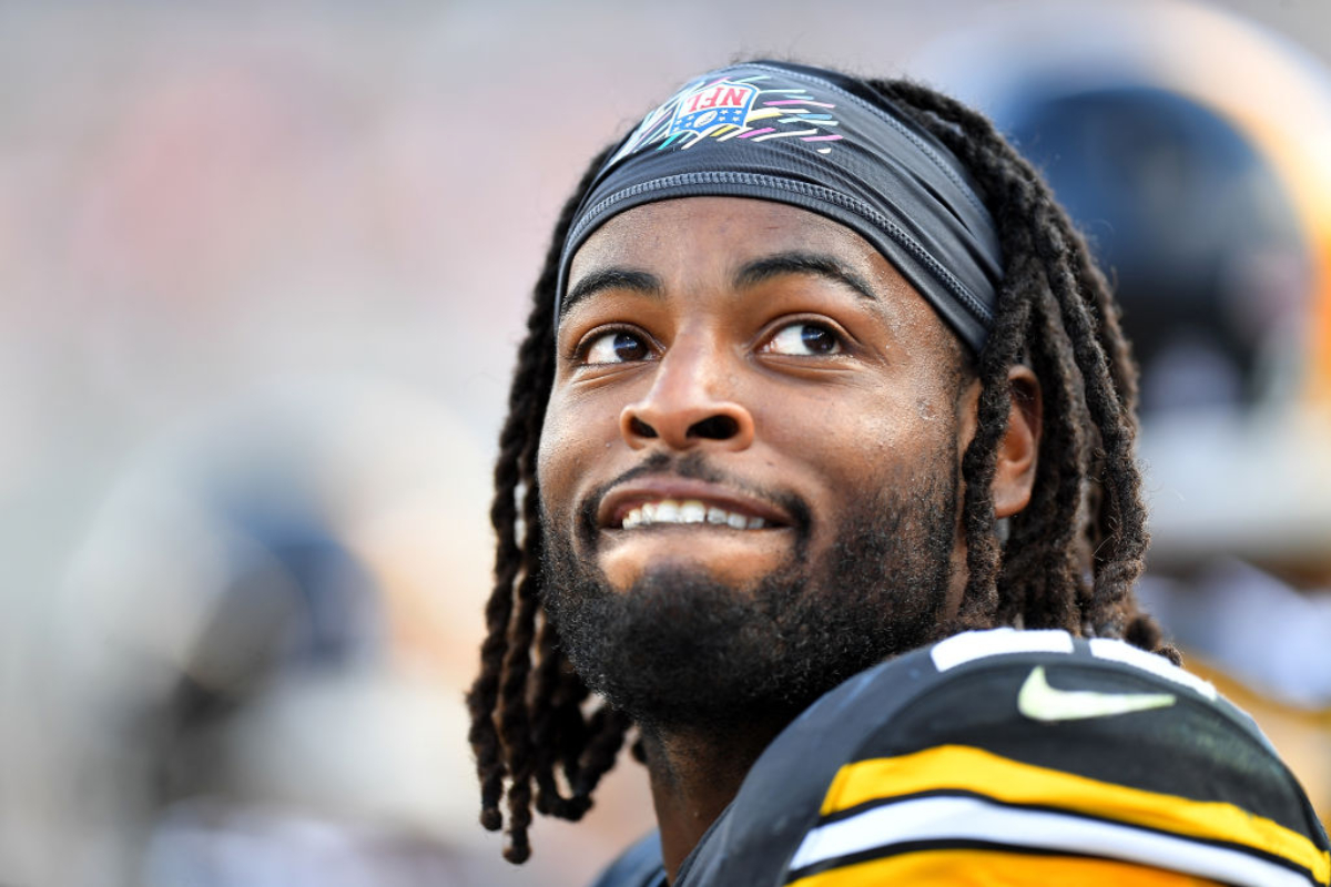 NFL Fans Roast Najee Harris For Not Knowing There Are Ties In The NFL