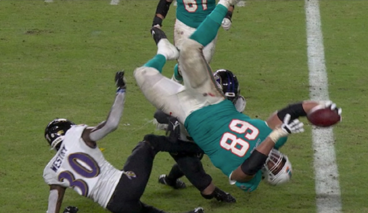 Dolphins OL Robert Hunt Made The Best 'Big Man' Play Of The Season On A ...