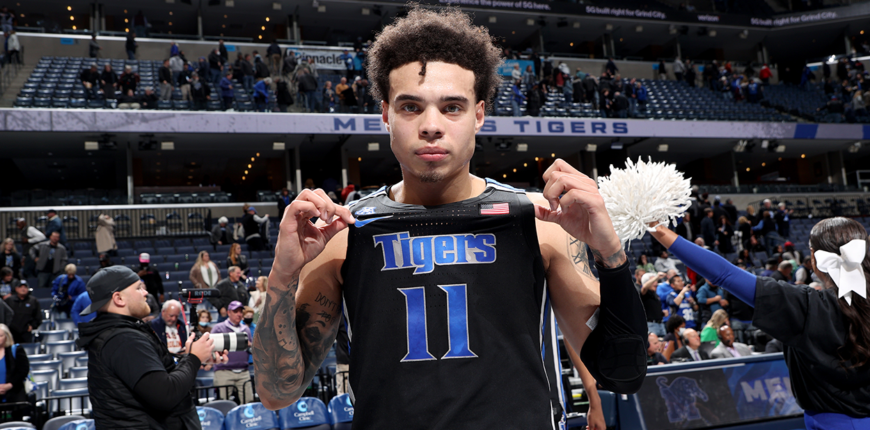 Houston Fan Holds Heinous Sign About Young Dolph At Memphis Game