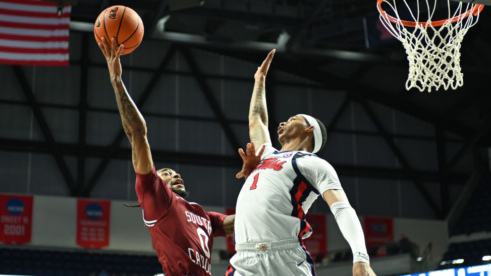 Viewers Hilariously React To Thrilling, Inaudible Play Call Of South ...