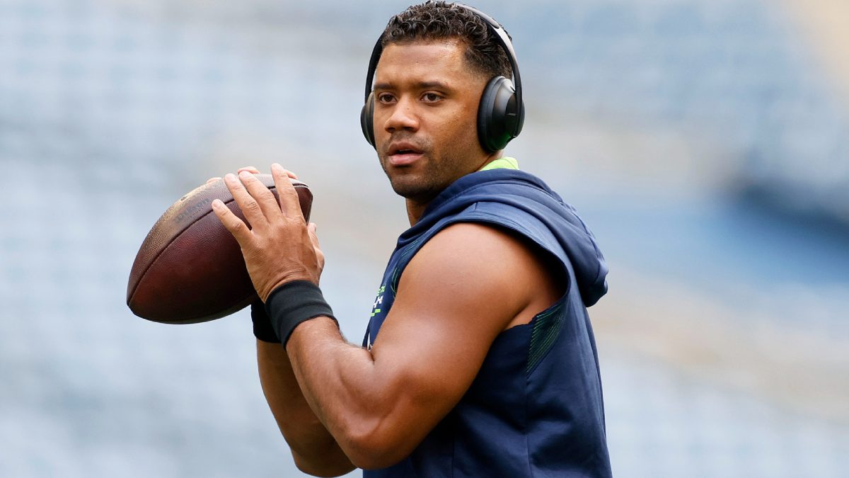 Russell Wilson Throwing Darts To Jerry Jeudy In Late-Night Training ...