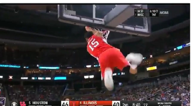 Ref Calling Tech On Illinois Player For Hanging On The Rim After Dunk ...