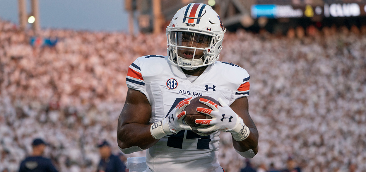 Auburn Walk-On Sean Jackson's Mom Reacts To Scholarship, Goes Viral