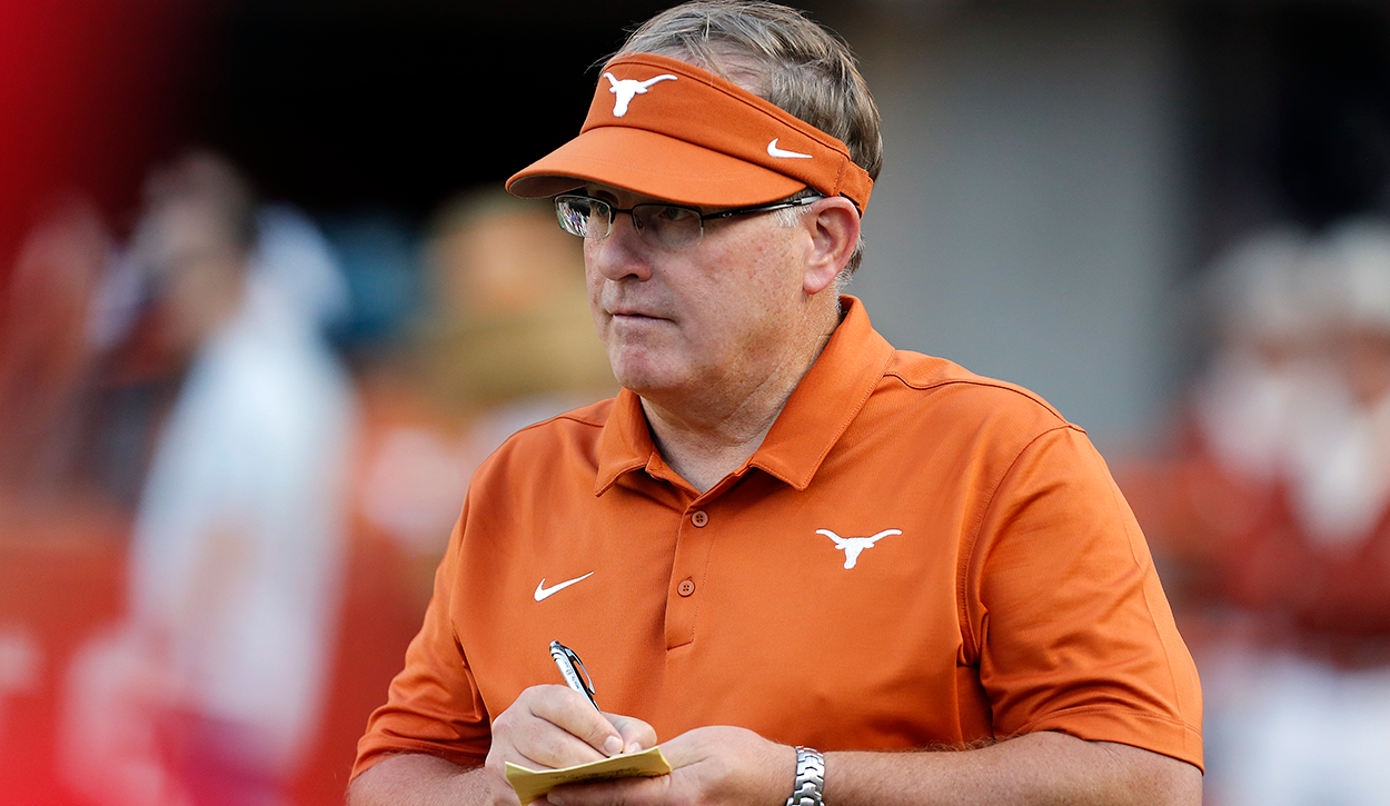 Gary Patterson Goes Viral For Unintentional 'Horns Down' At Texas