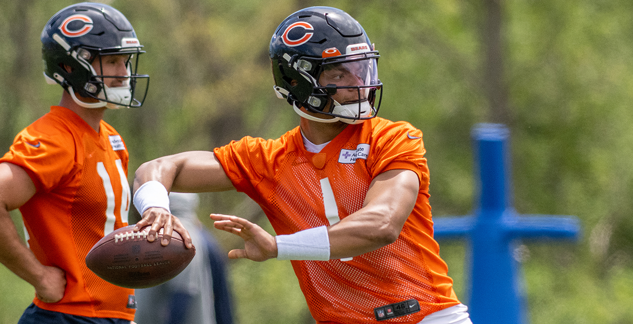 Justin Fields' Release Looks Noticeably Quicker During 2022 Bears Camp
