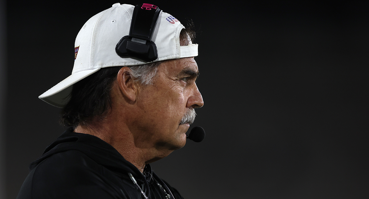 Jeff Fisher Makes Questionable Decision, Costs His Team A Win In USFL