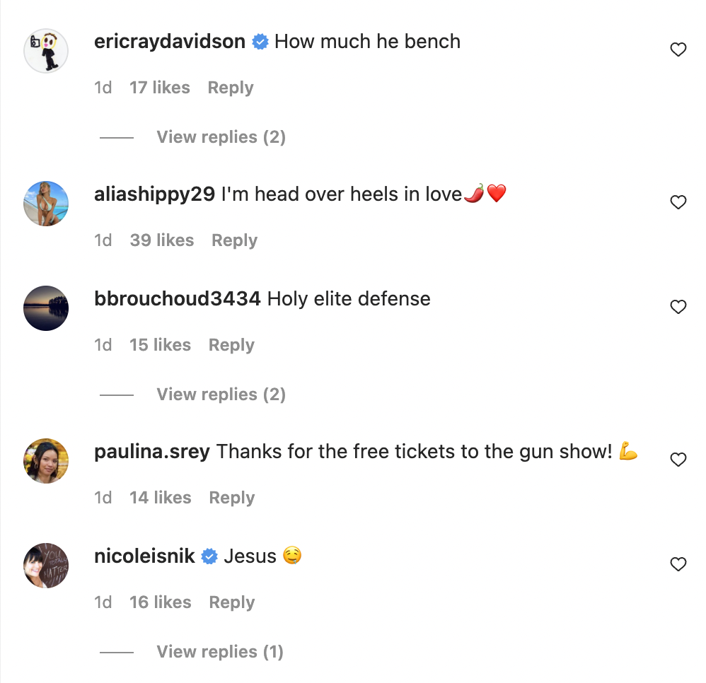 Tom Brady Flexed His Jacked Arms On Instagram And People Went Nuts