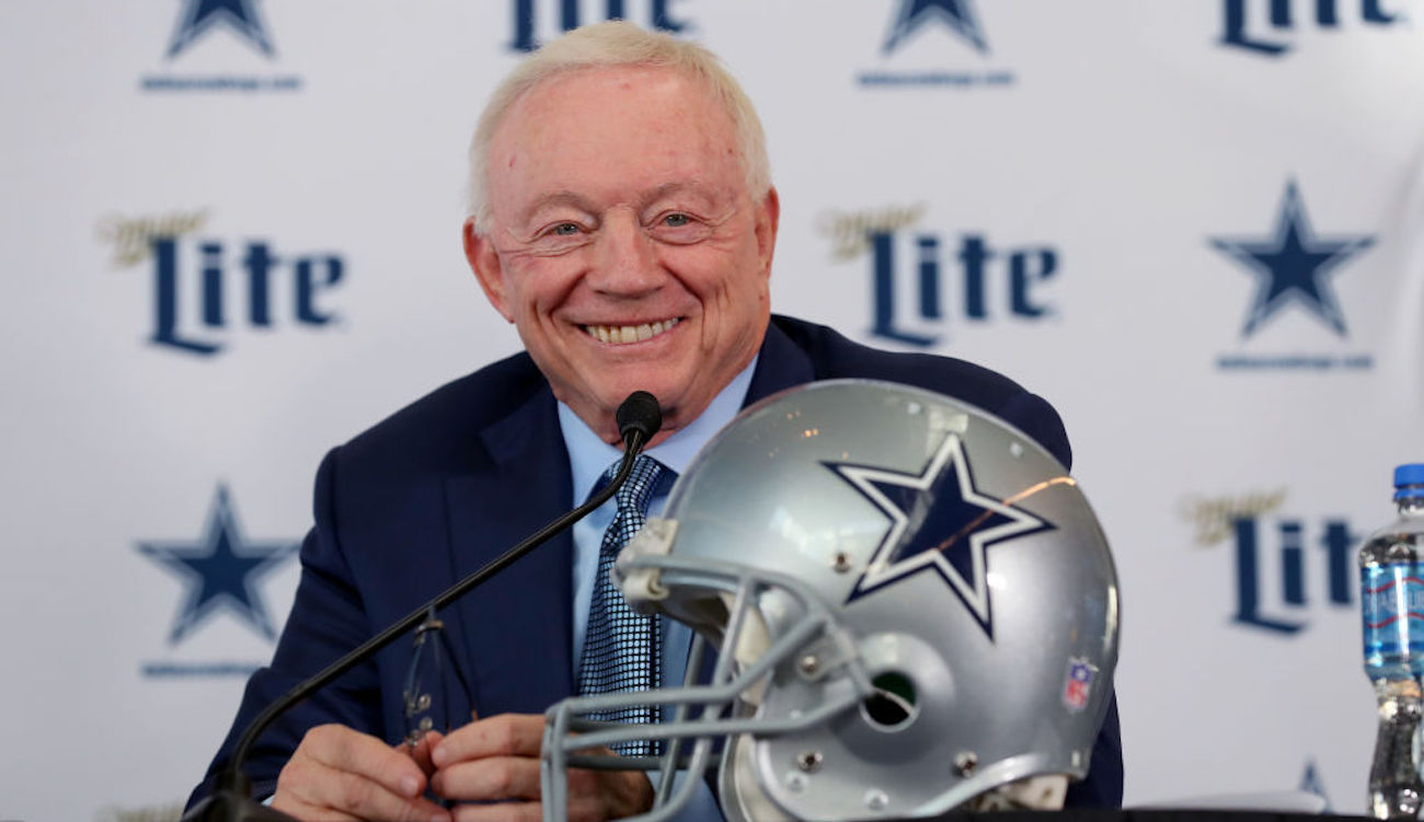 Dallas Cowboys Owner Jerry Jones Hospitalized Following Car Crash