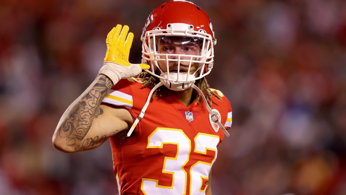 Hooters Model Reveals How She Increases Breast Size In TikTok Video