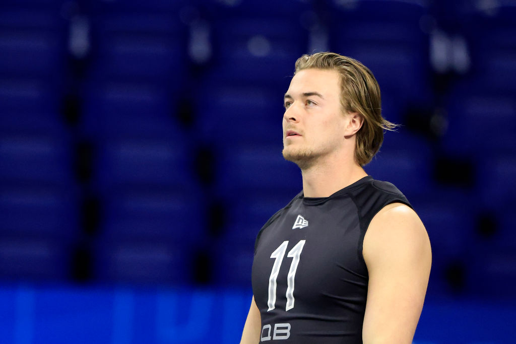 Pittsburgh Steelers Receiver Praises Kenny Pickett's Mobility