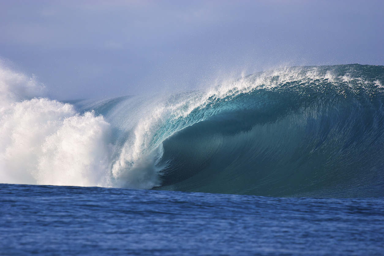 Carnage Reel Of The Gnarliest Wipeouts At Teahupo'o