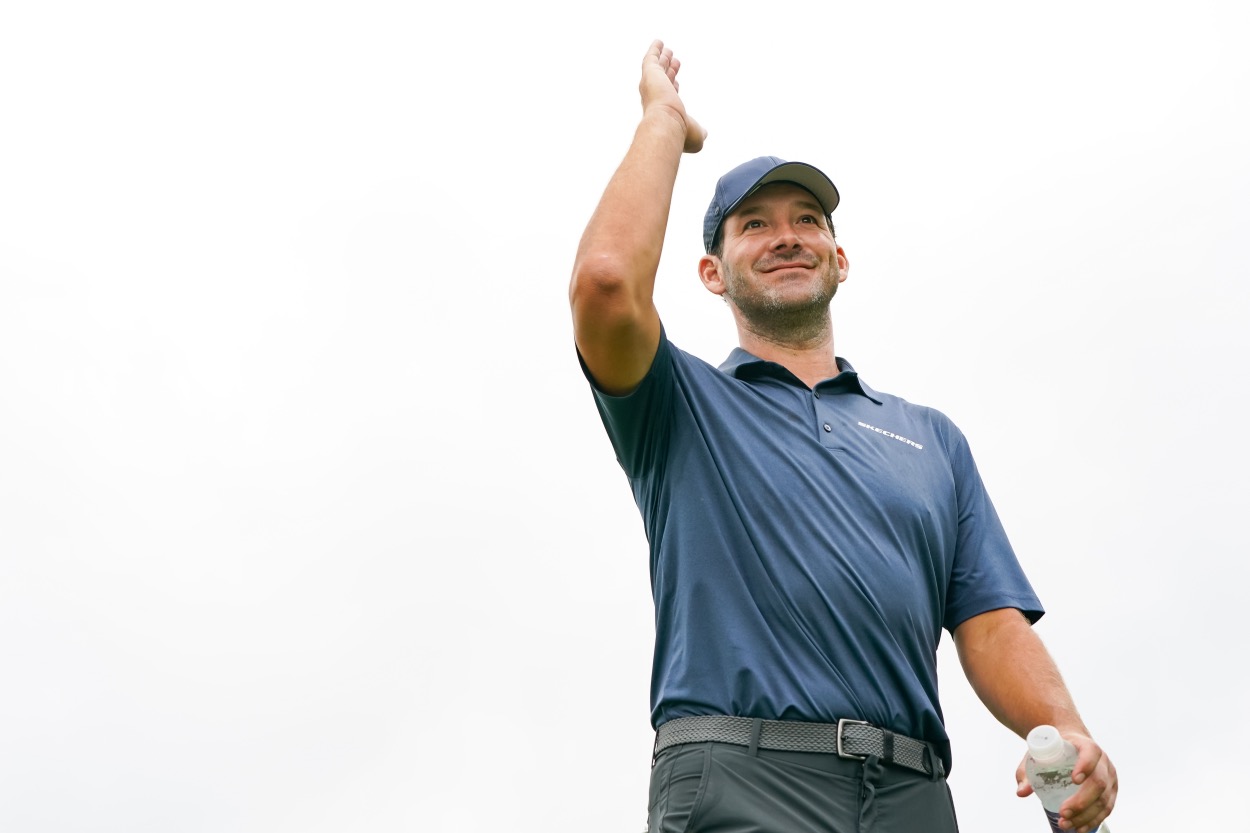 Tony Romo Doing Yoga On The Golf Course To Deal With A Bad Back