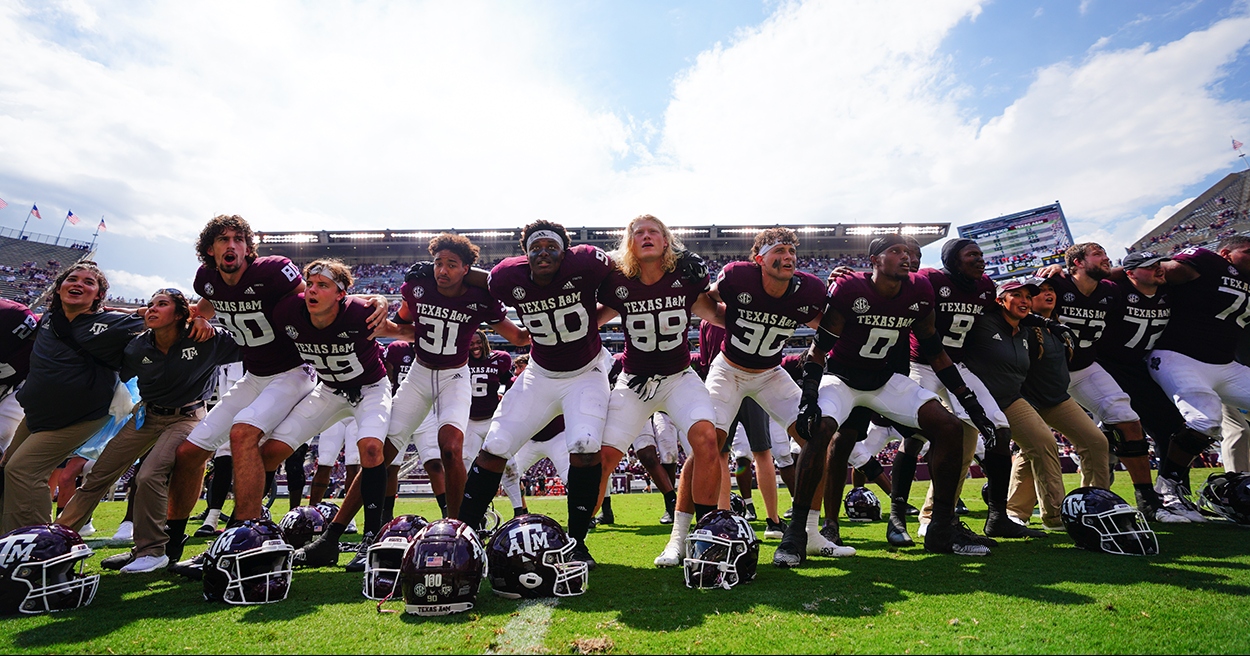 Texas A&M's 5* DL Looks Like Full-Grown Man After 6 Months On Campus