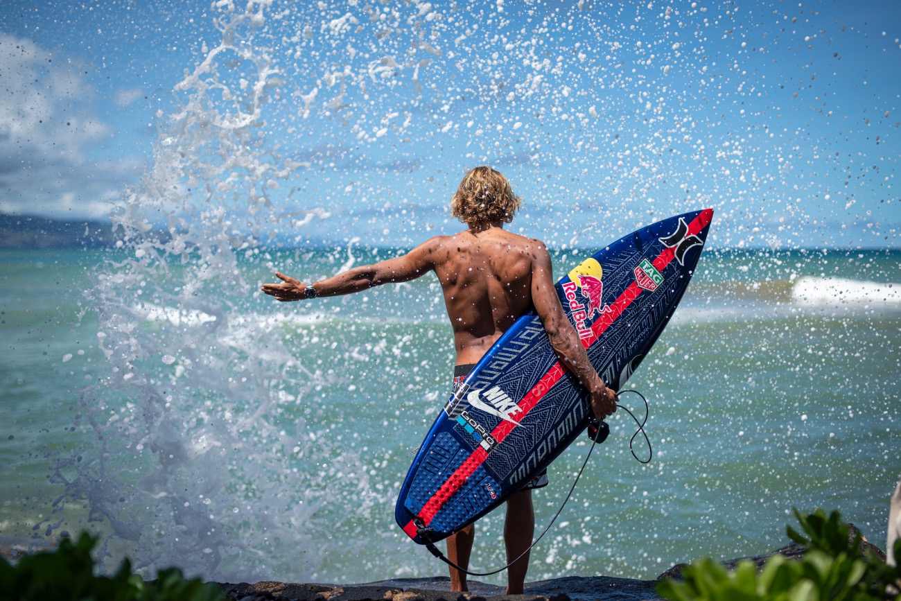 Kai Lenny Rode One Of The Sickest Waves You'll Ever See In Hawaii