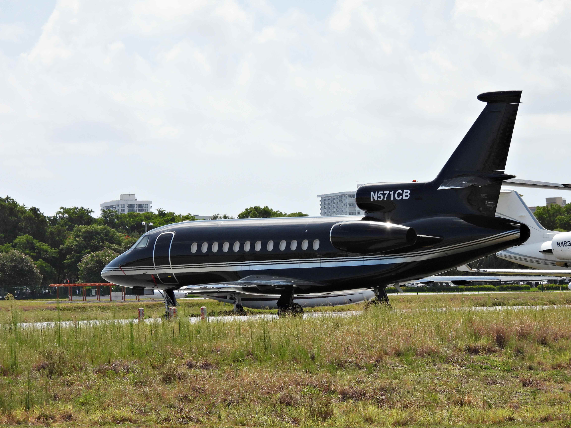 Taylor Swift Tops Celebrity List Of Most CO2 Emissions From Private Jets