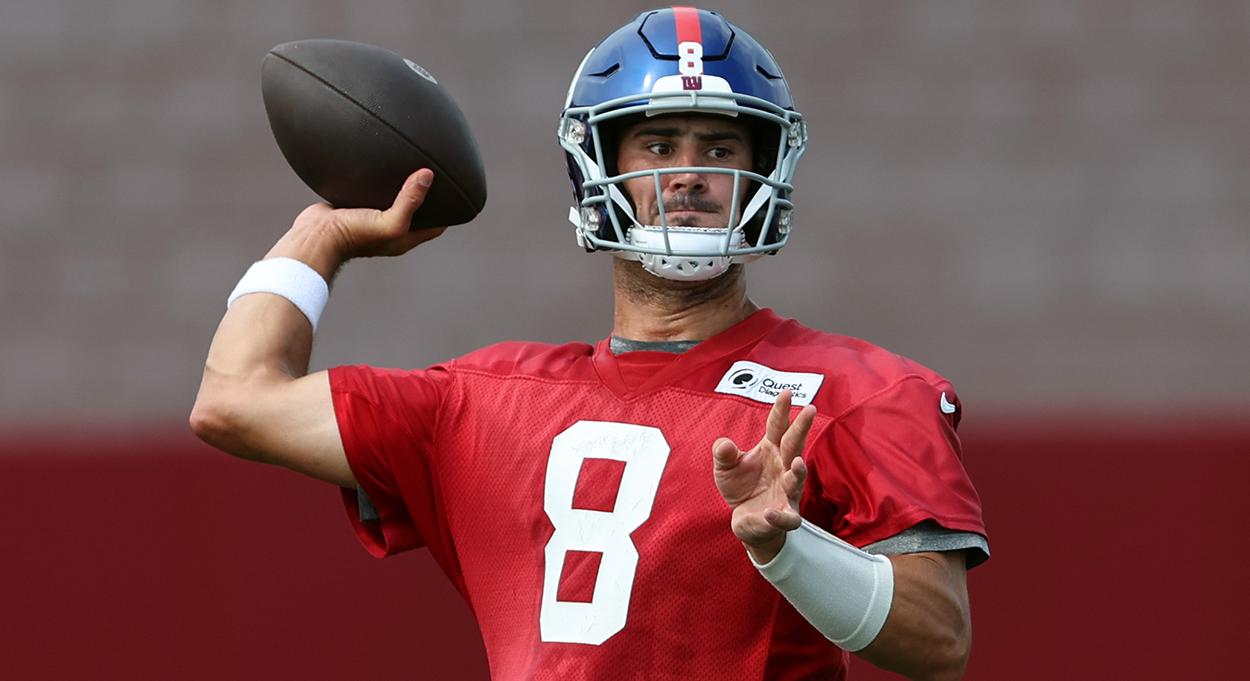 Daniel Jones Throws Truly Awful Interception, But It Might Not Be His Fault