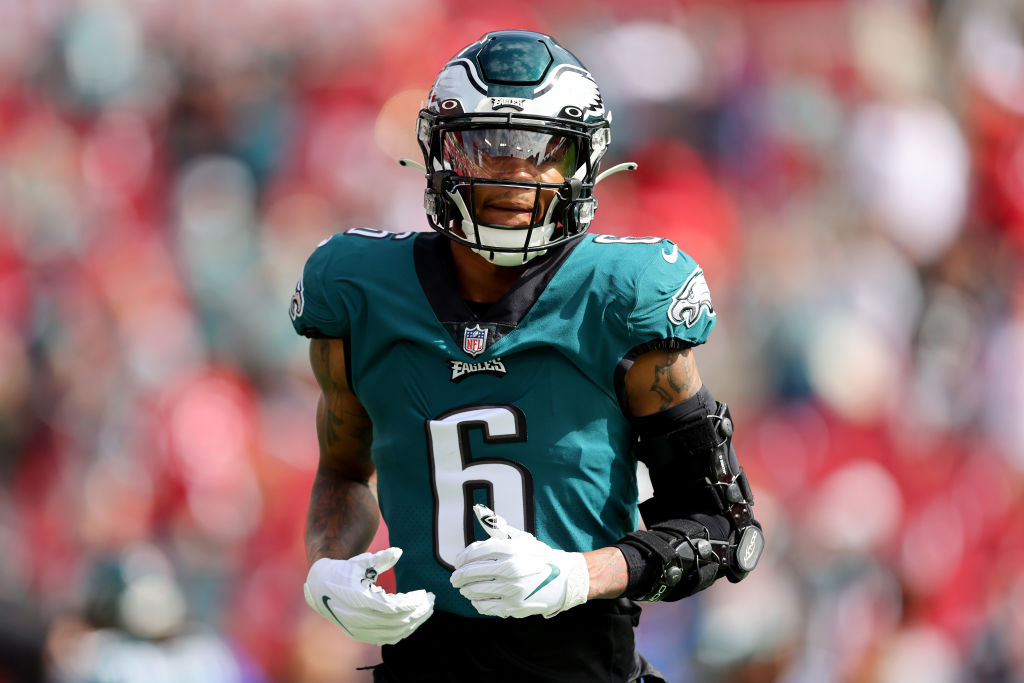 DeVonta Smith Reveals Relatable 'Addiction'