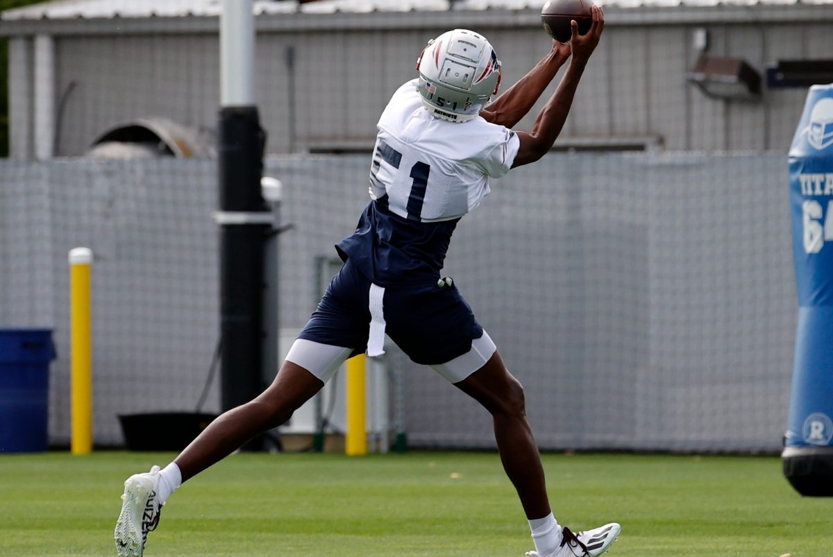 Tyquan Thornton Puts Patriots DB On Skates At Training Camp