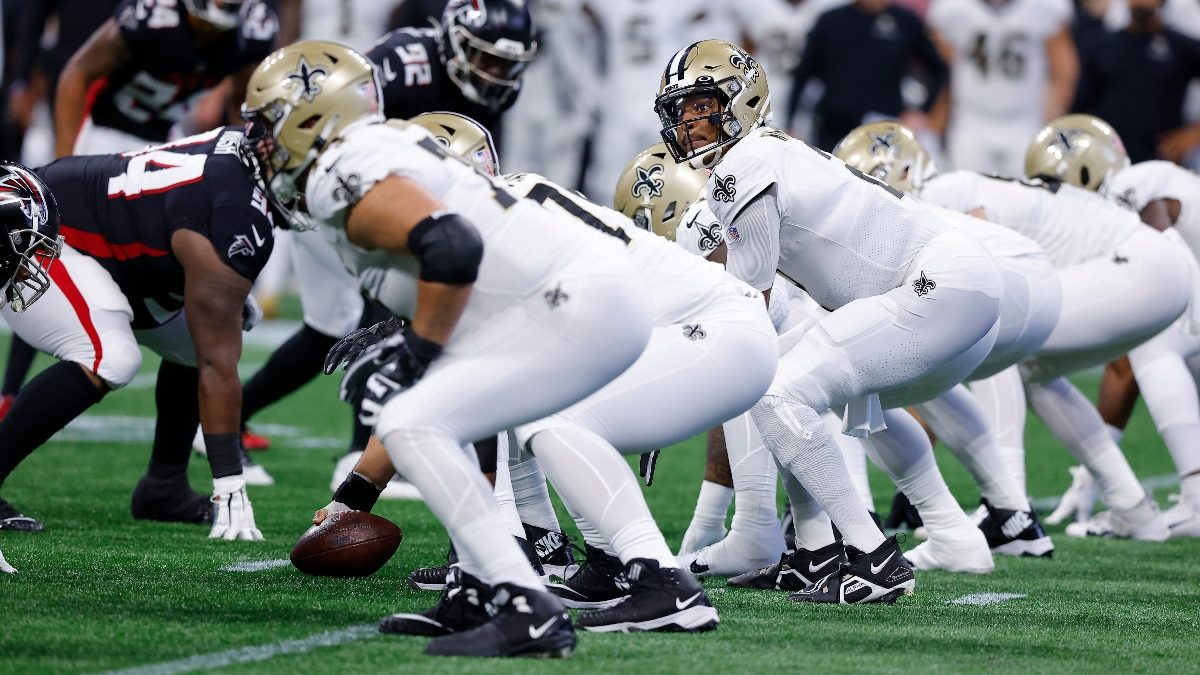 Saints QB Jameis Winston Playing With Brutal Back Injury