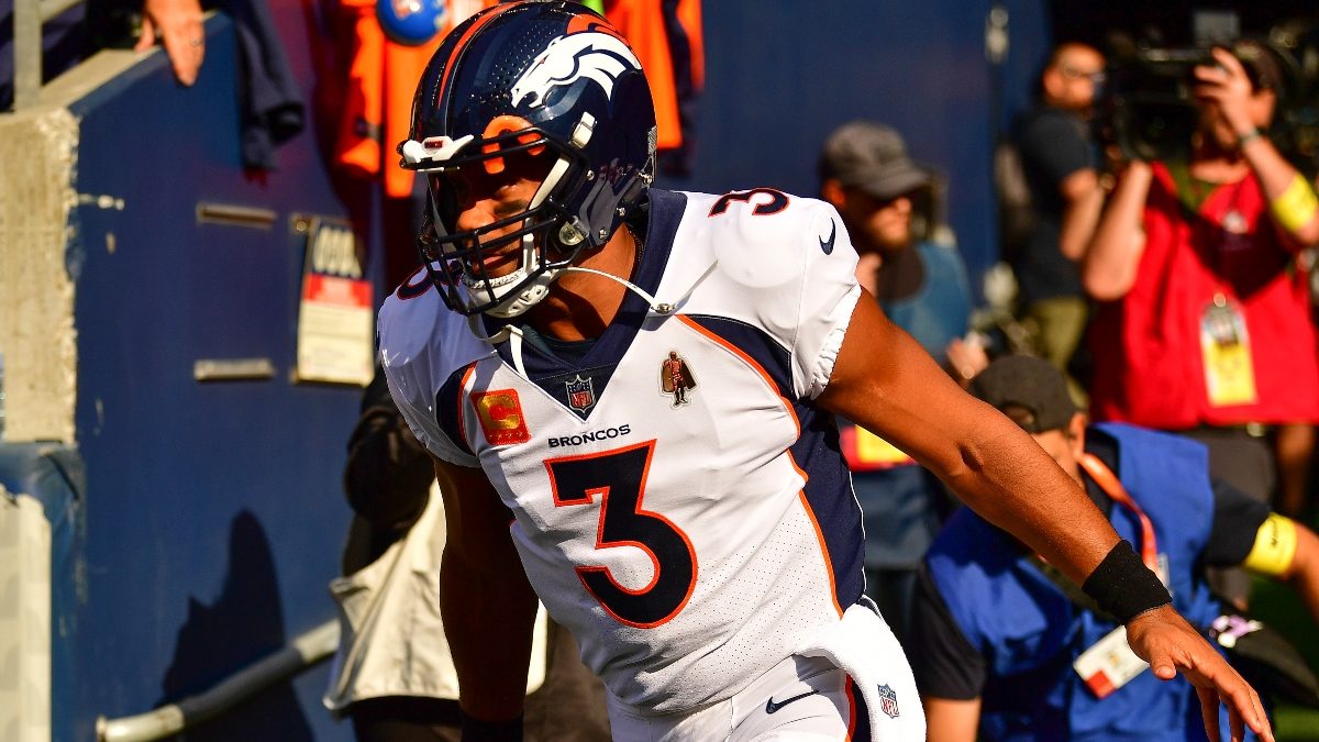 Seahawks Fans Boo Russell Wilson In His Return To Seattle