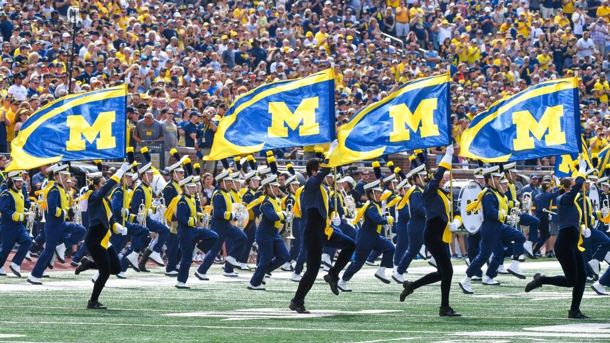 Michigan Fans Have Message Board Meltdown After Rough First Half