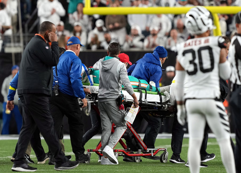 Tua Tagovailoa Receives Positive Update After Suffering Scary Head ...