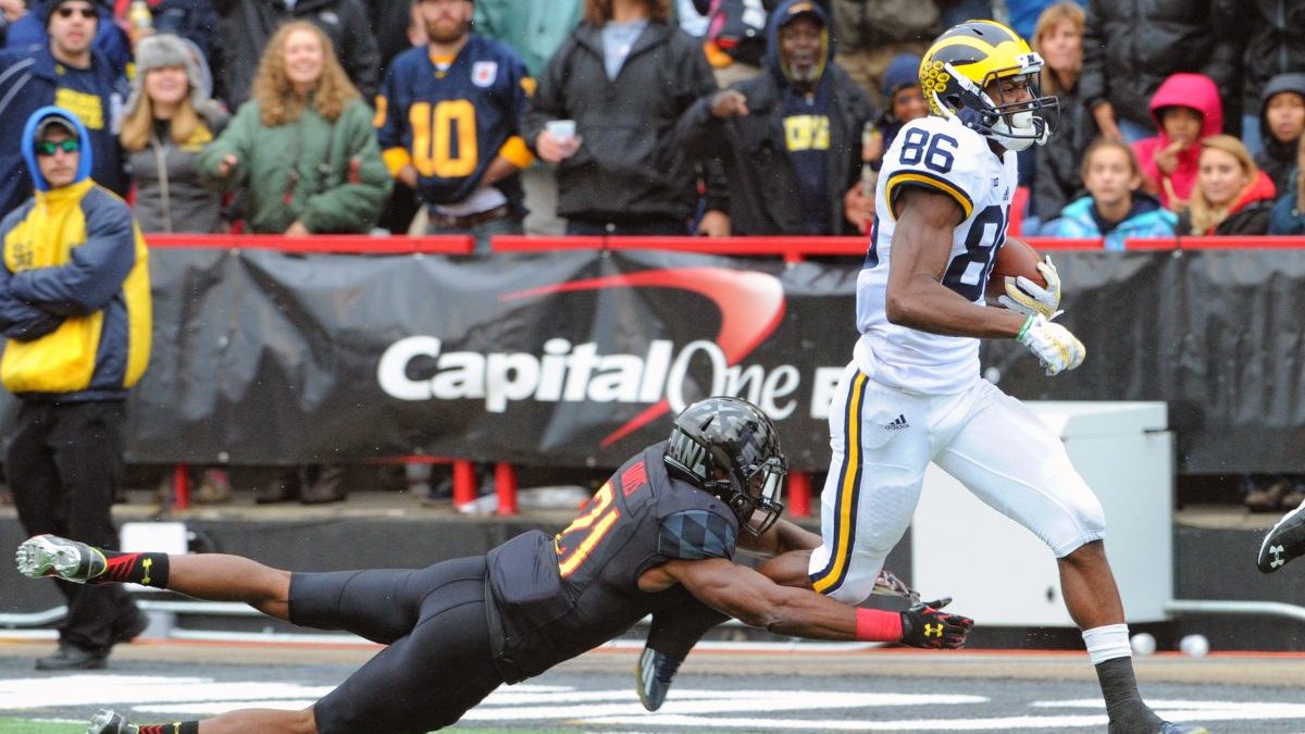 Football Fans Ruthlessly Troll Maryland For Hilarious Start Vs. Michigan