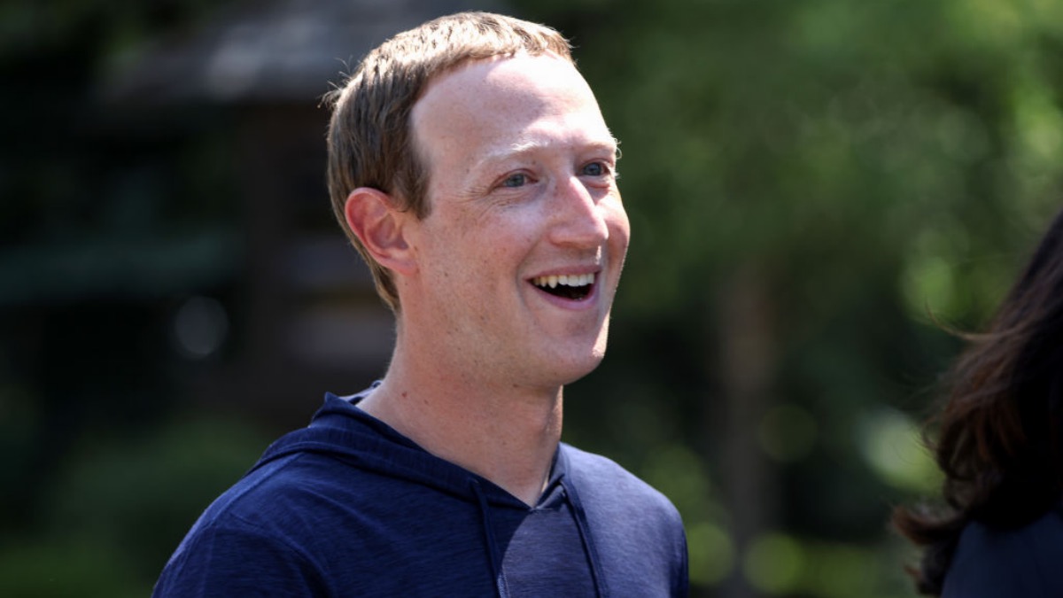 Video Of Mark Zuckerberg's MMA Training Shows He Has No UFC Future