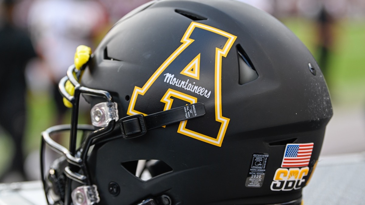 Troy Sorority Girls Die Inside And App State Fans Lose Their Minds (Video)