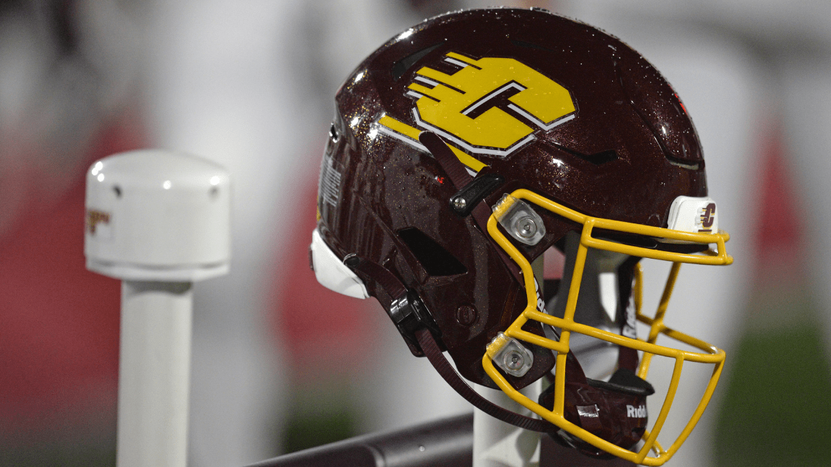 Central Michigan Makes Big Gaff By Sending Out 'CMU' Keyboard Stickers