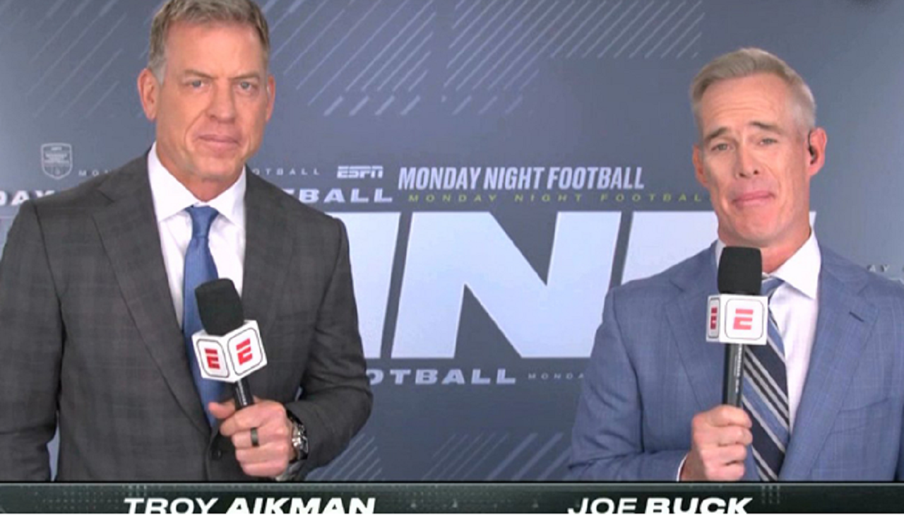 NFL Fans Were Weirded Out By Joe Buck And Troy Aikman Calling Monday Night Football Game On ESPN ...