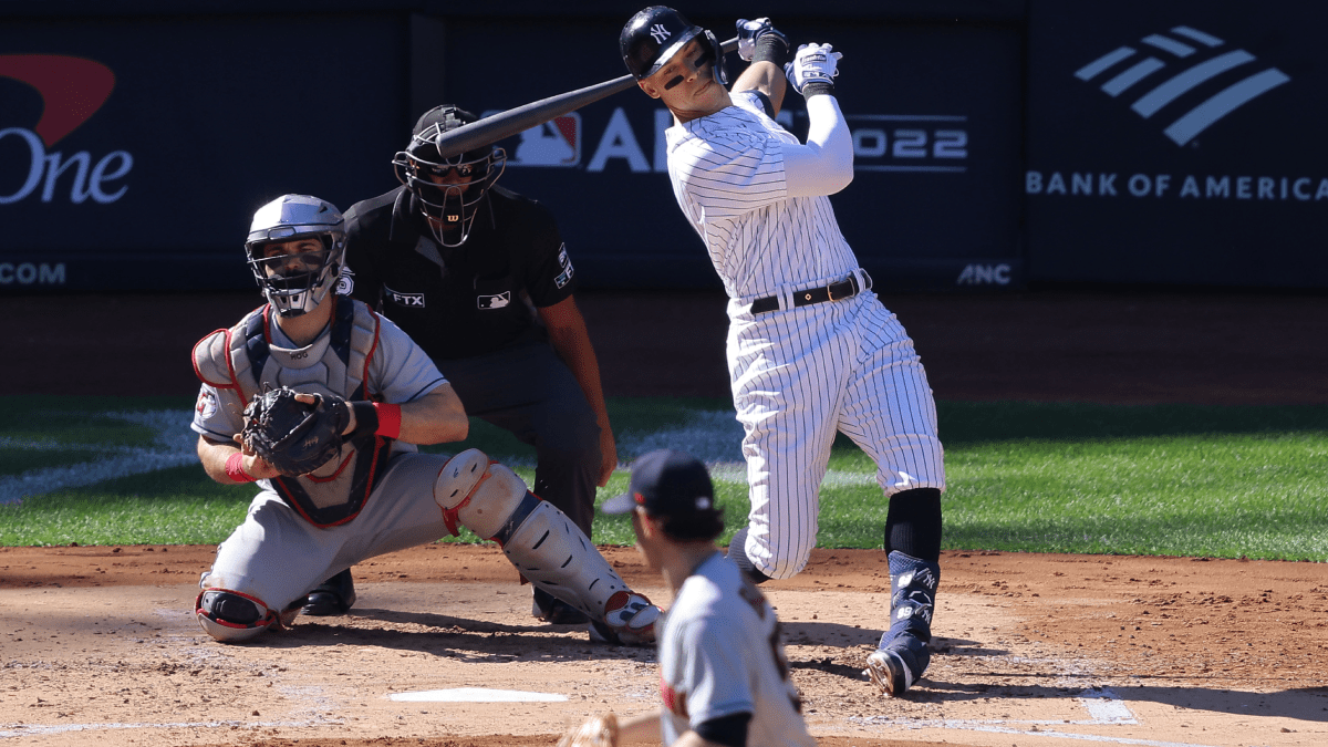 Yankees Fans Boo Aaron Judge After Another Poor Playoff Performance