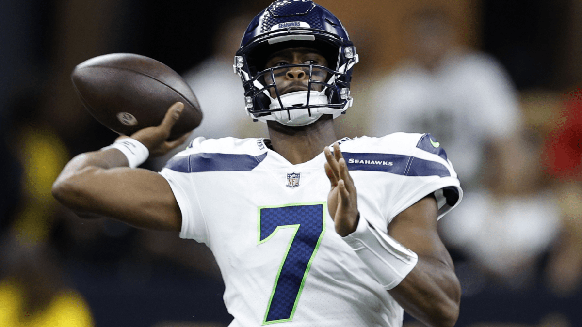 Geno Smith Goes Viral For Incredible Throws Vs. Saints